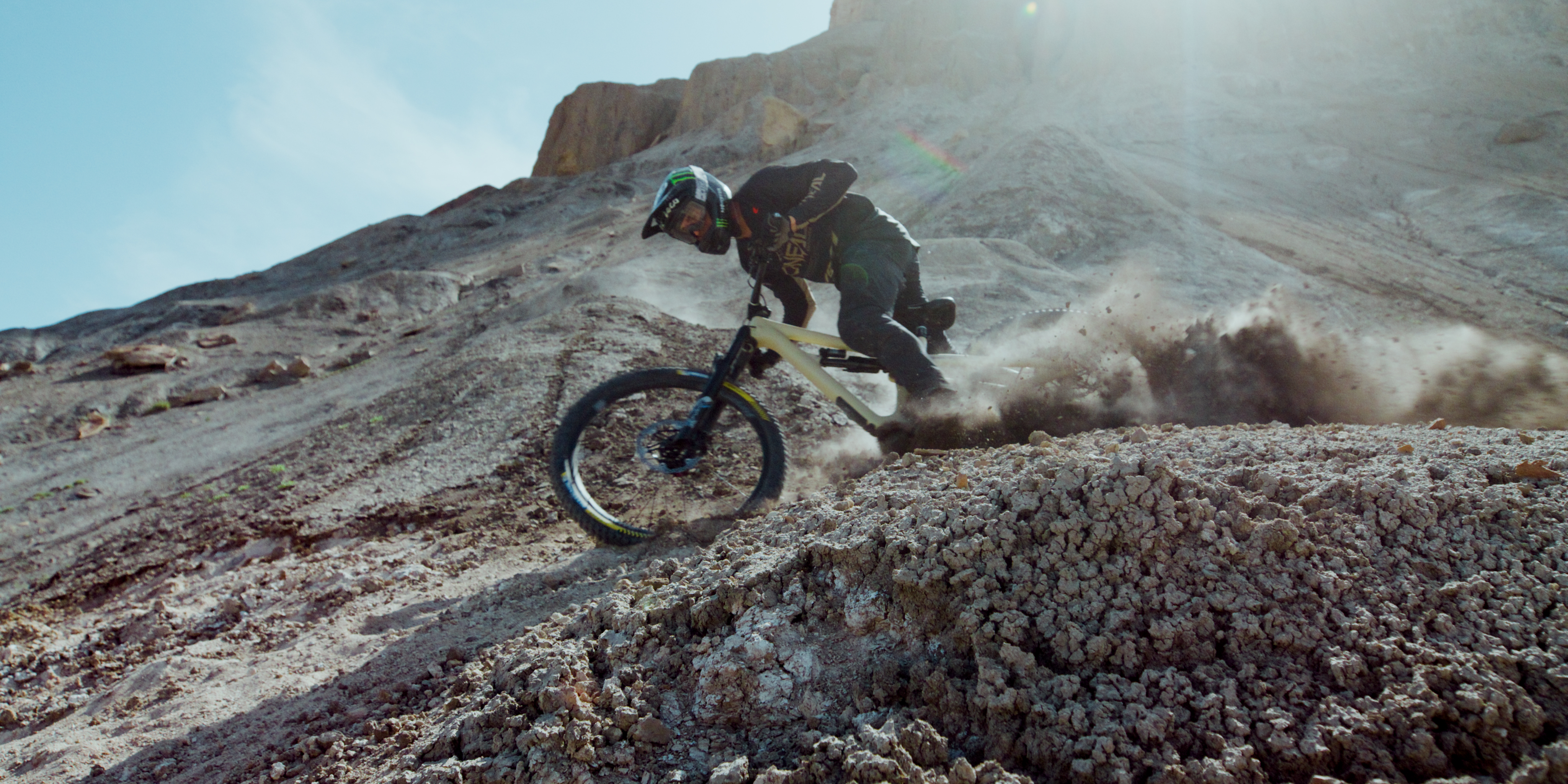 Dust to Dust: Adolf Silva - Yeti Cycles