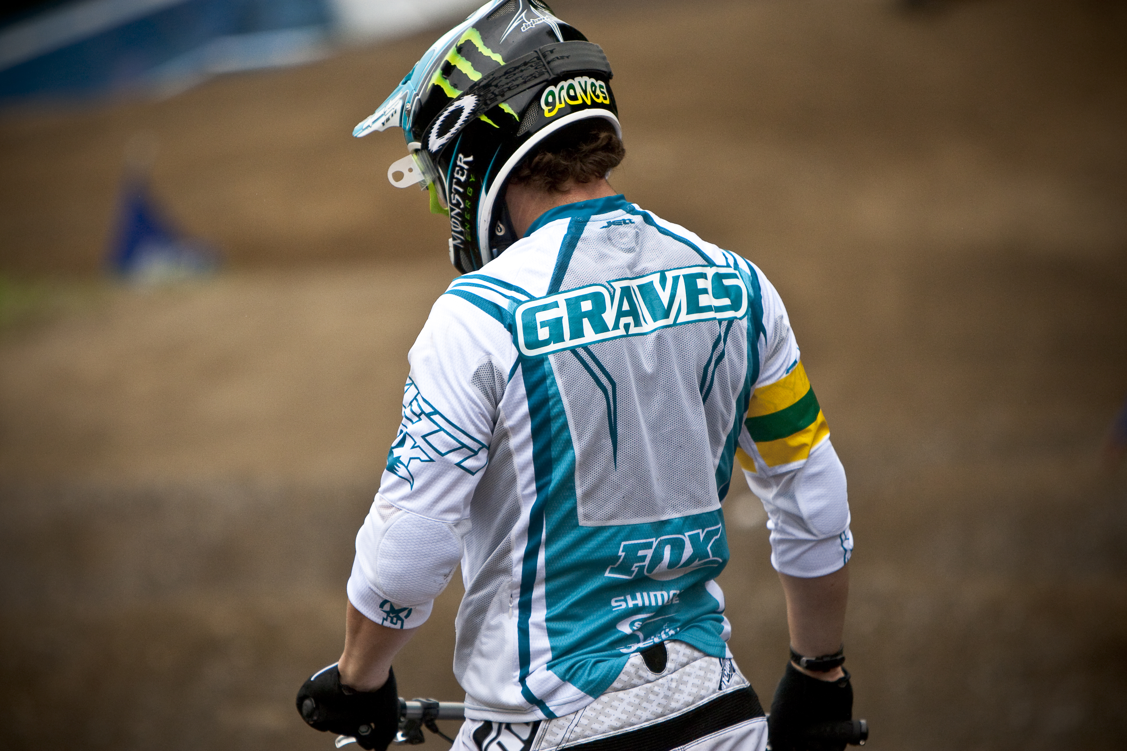 JARED GRAVES: A BLOODY LEGEND - Yeti Cycles